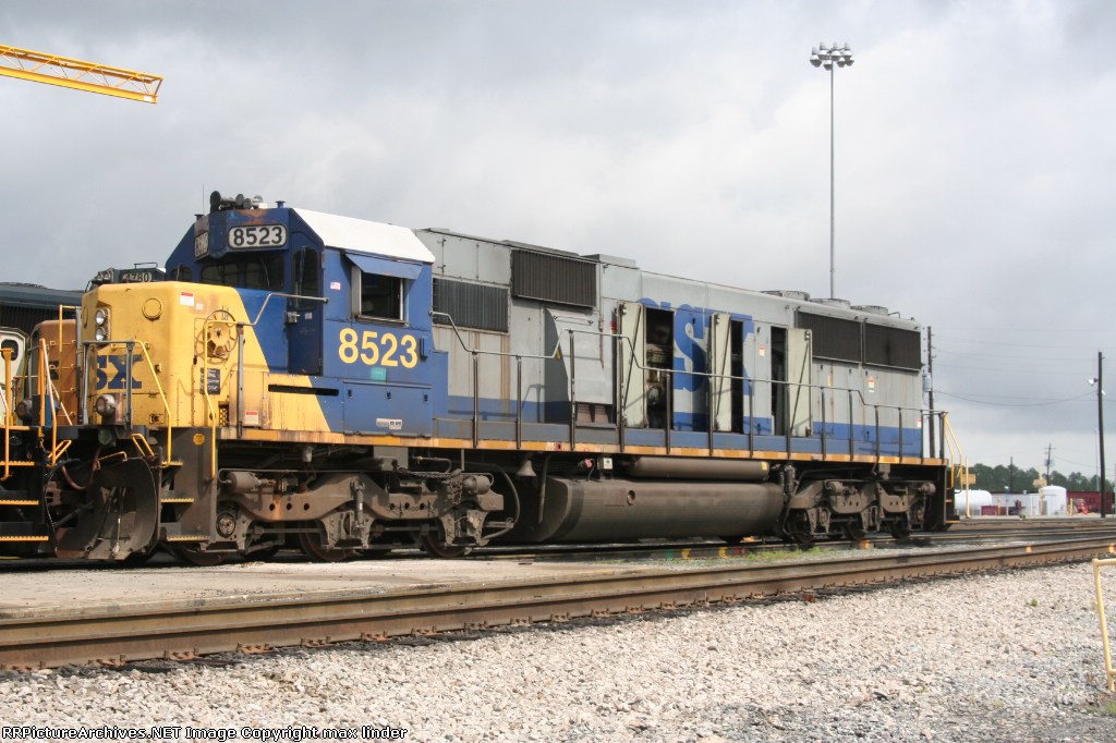 CSX 8523